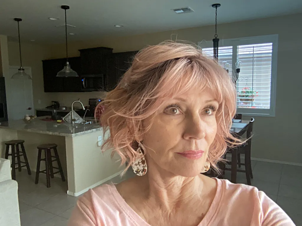 Rene of Paris Wigs | Joss Wig | Wavy Ready-to-Wear Short Bob – Wig Studio 1
