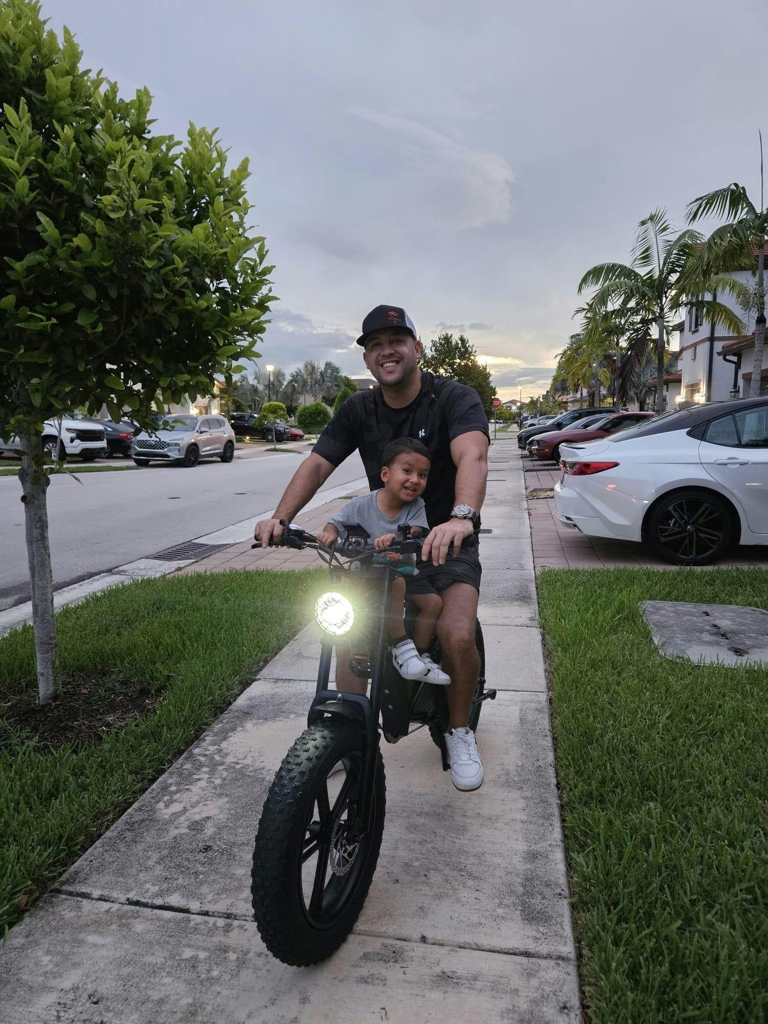 Windone E2 Fat Tire Off Road Urban Commuter Electric Bike