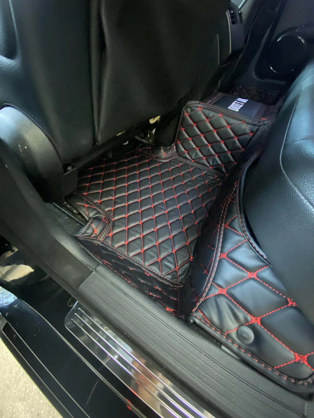 Black & Red Luxury Custom Car Mats – Witamats