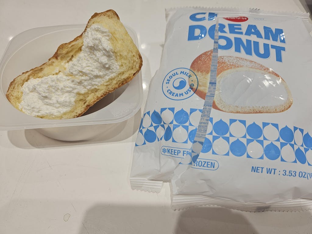 Seoul Milk Cream Donut | Wooltari