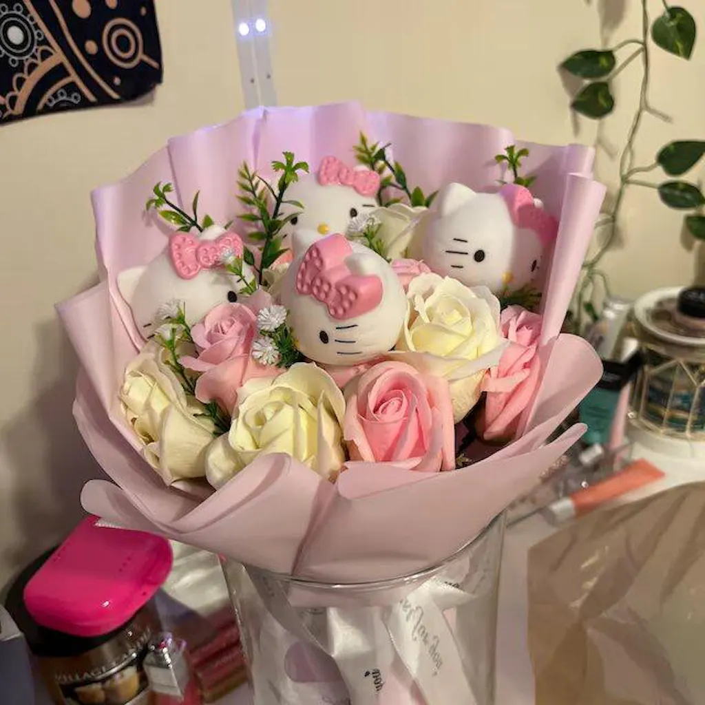 Hello Kitty Flowers Bouquet — Wrapango