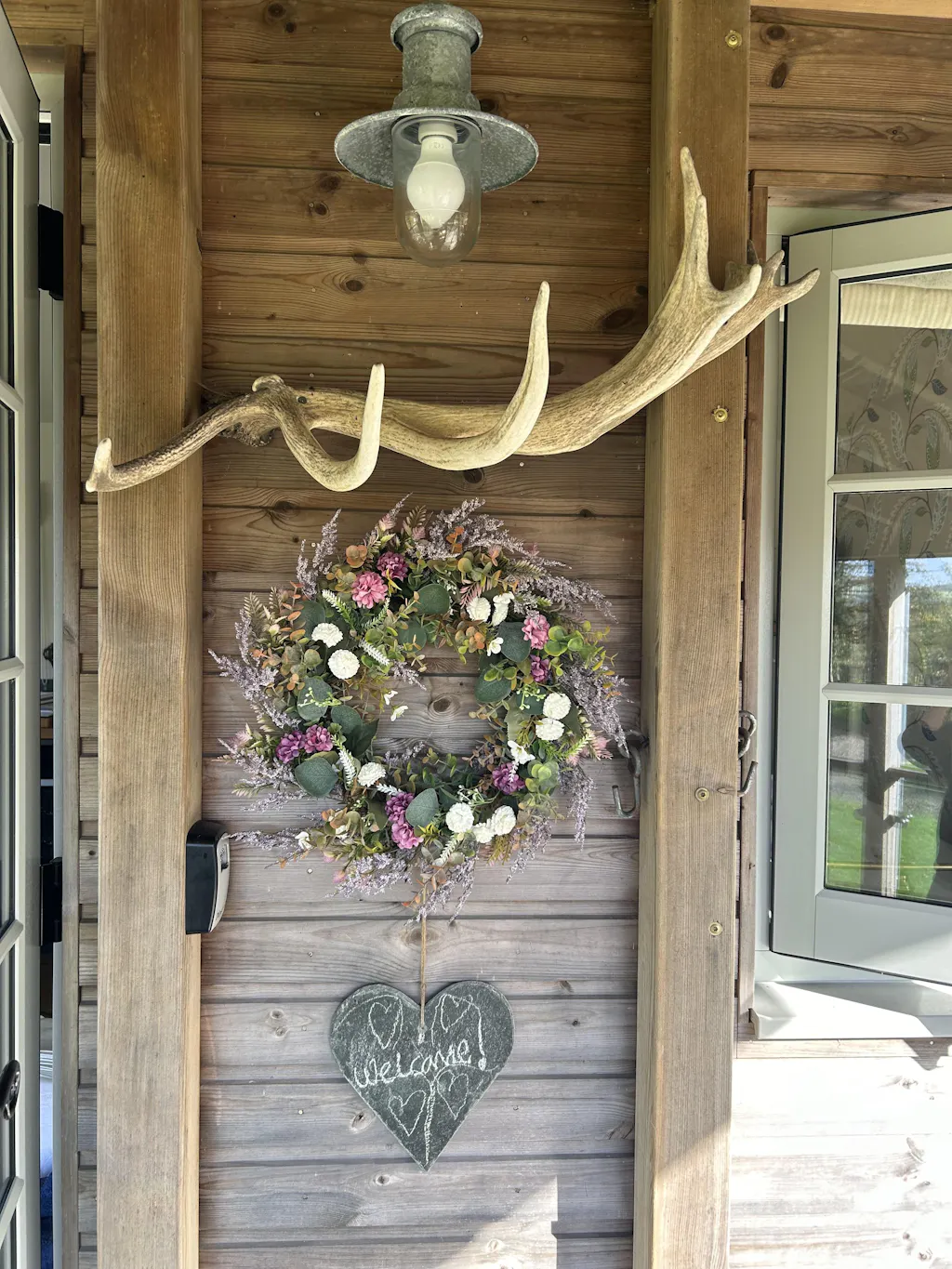 Eucalyptus Spring Wreath | Luxury Wreaths for Easter – Wreaths.co.uk