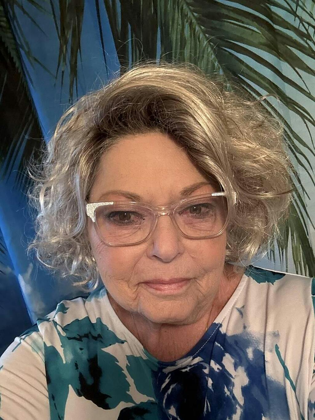 Loop Synthetic Lace Front Wig by Ellen Wille – Wig Studio 1