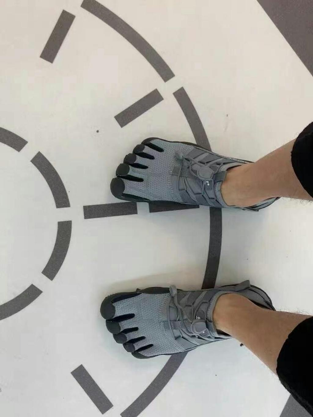 Men's Five Finger Shoes Breathable Ultra-light Outdoor Five Toe Shoes ...