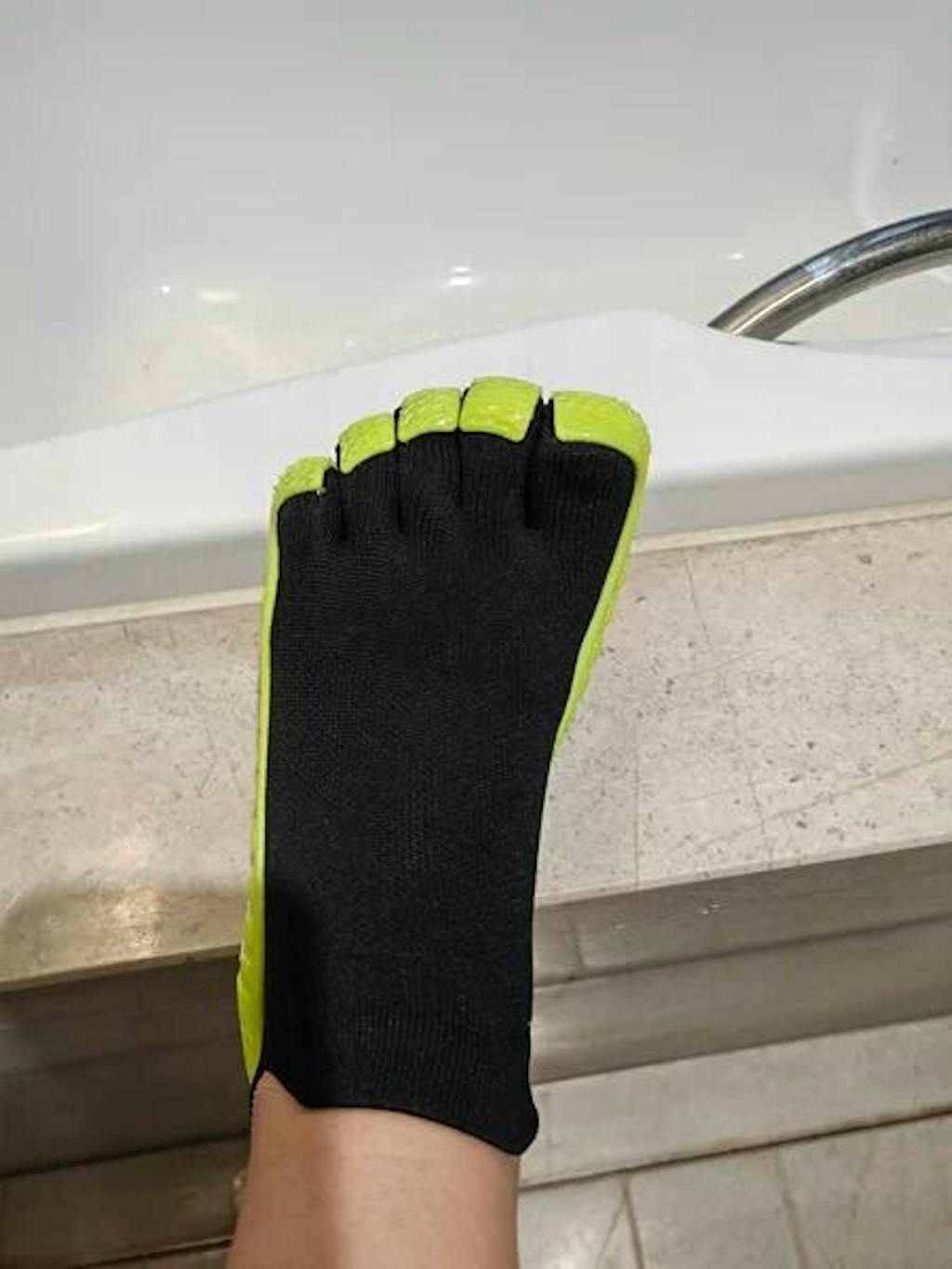 Men's Fitness Training 5 Toe Shoes Knitted Elastic Upper Fivefingers ...