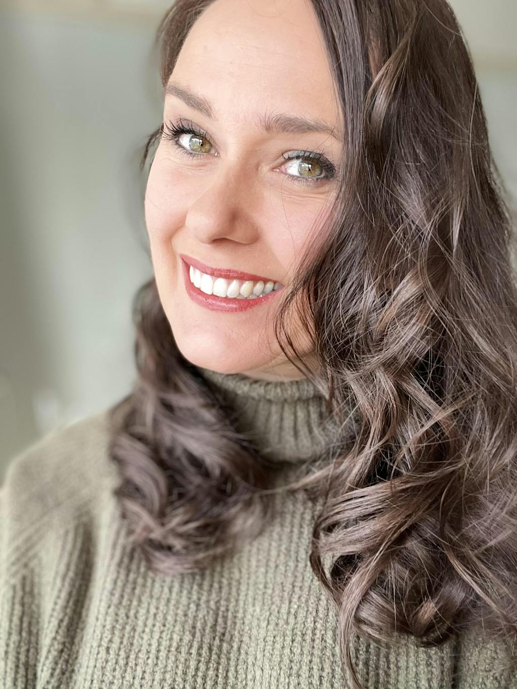 Wylera Hair™️ The Easiest Automated Hair Curler Ever – Wylera Hair™ UK