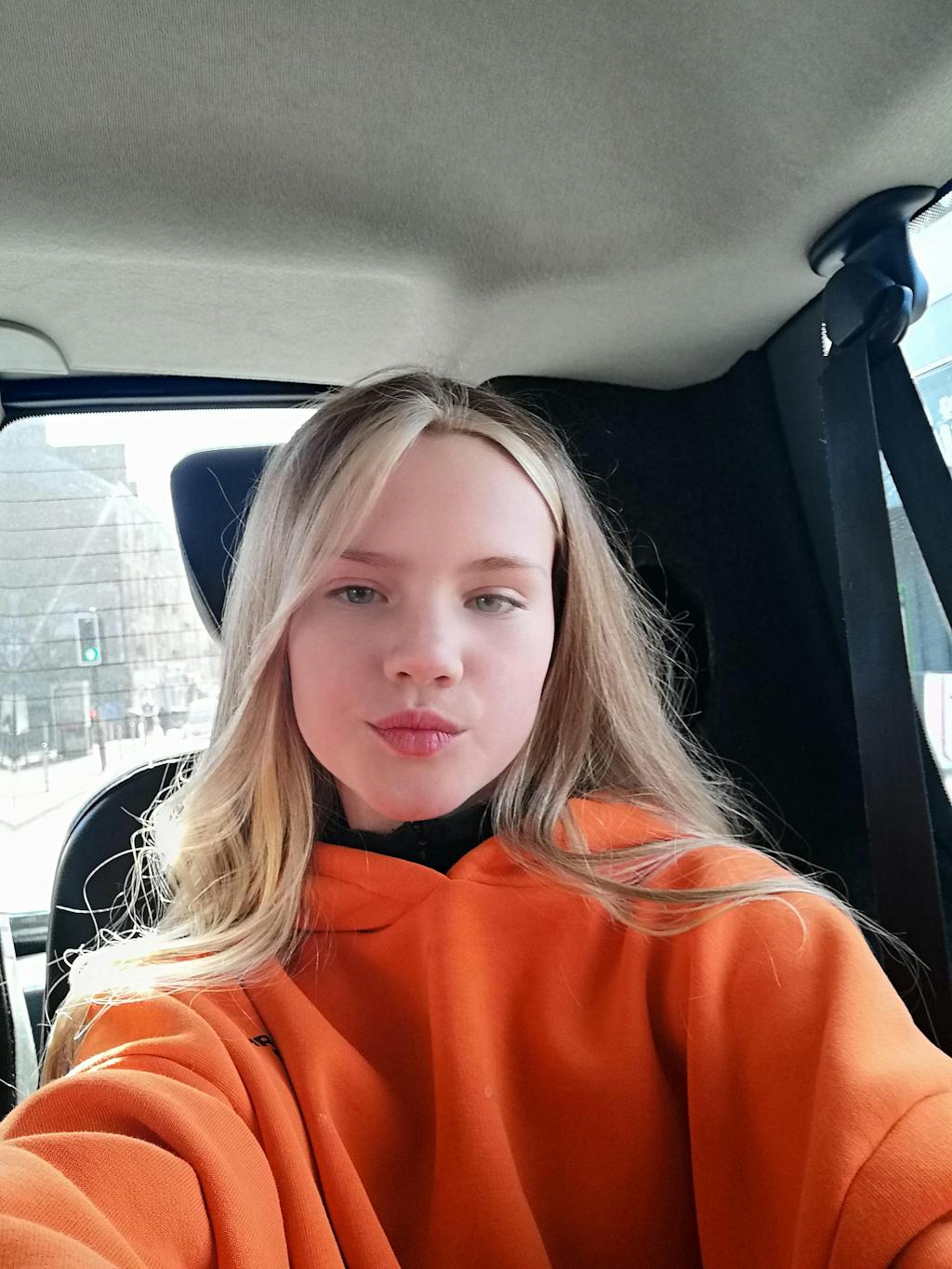 Wylera Hair™️ The Easiest Automated Hair Curler Ever – Wylera Hair™ UK