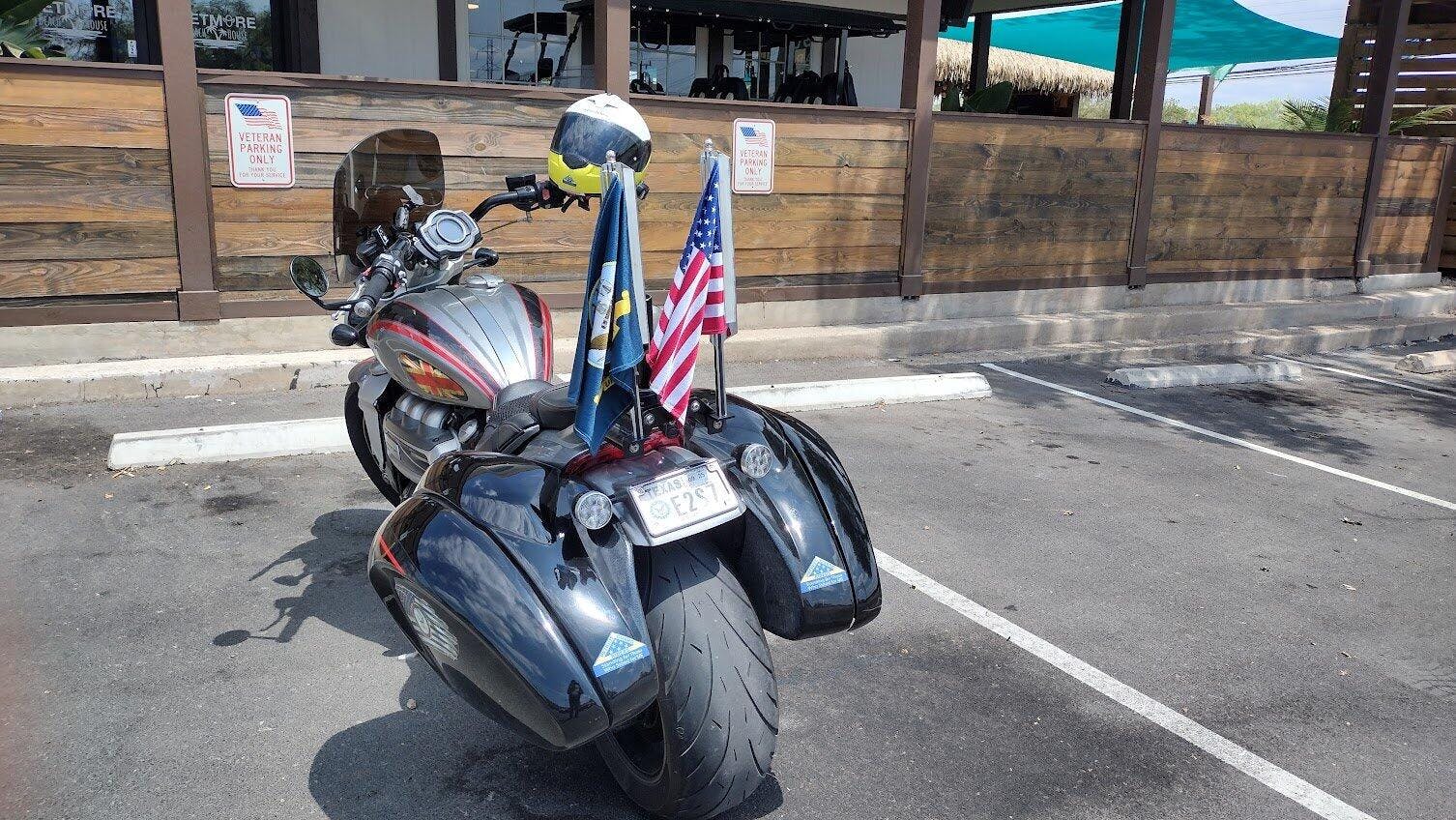 Tractors/Combines | X50 Flag Mounts