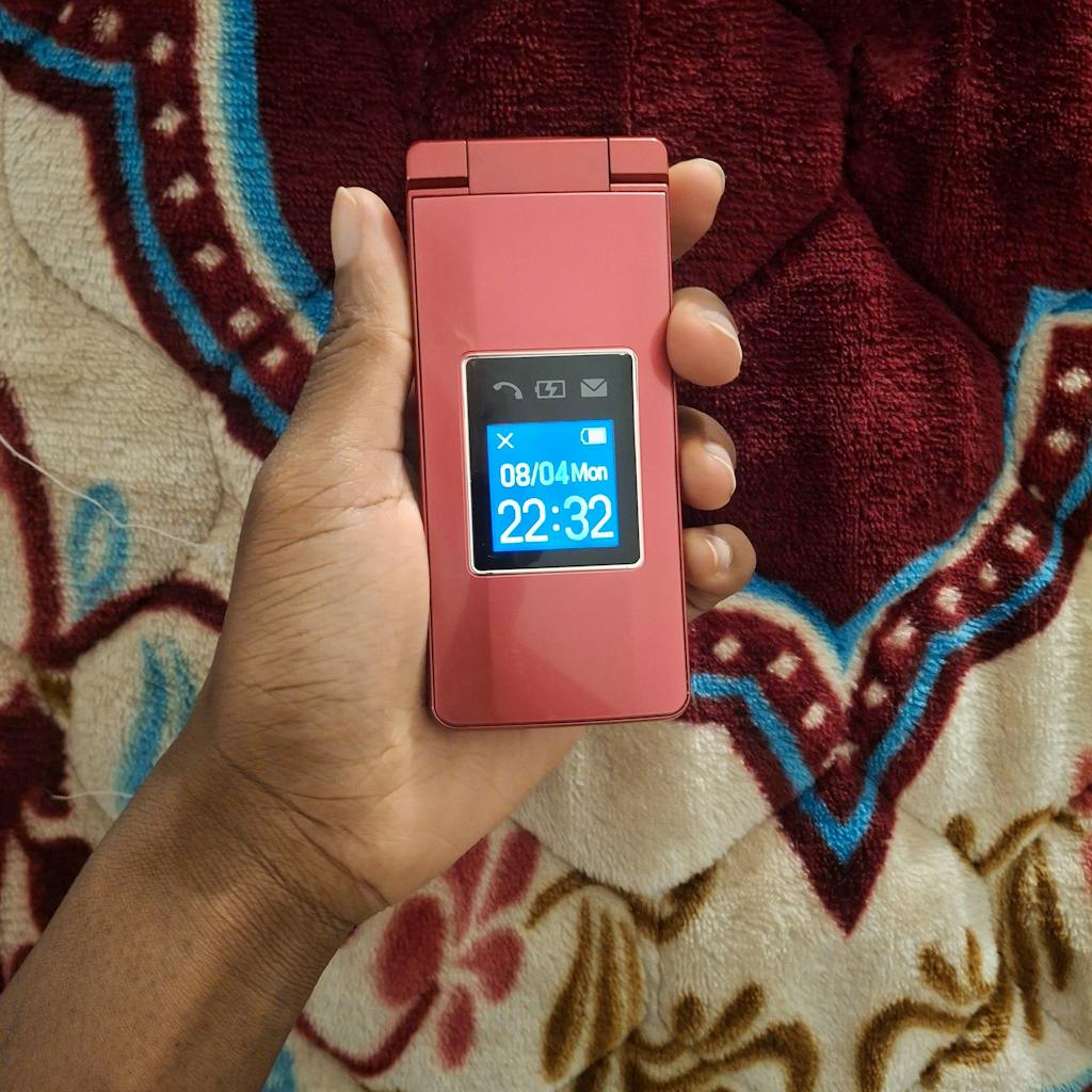 Sharp Aquos Keitai A207SH | Japanese Keitai Flip Phone – Y2KPHONES