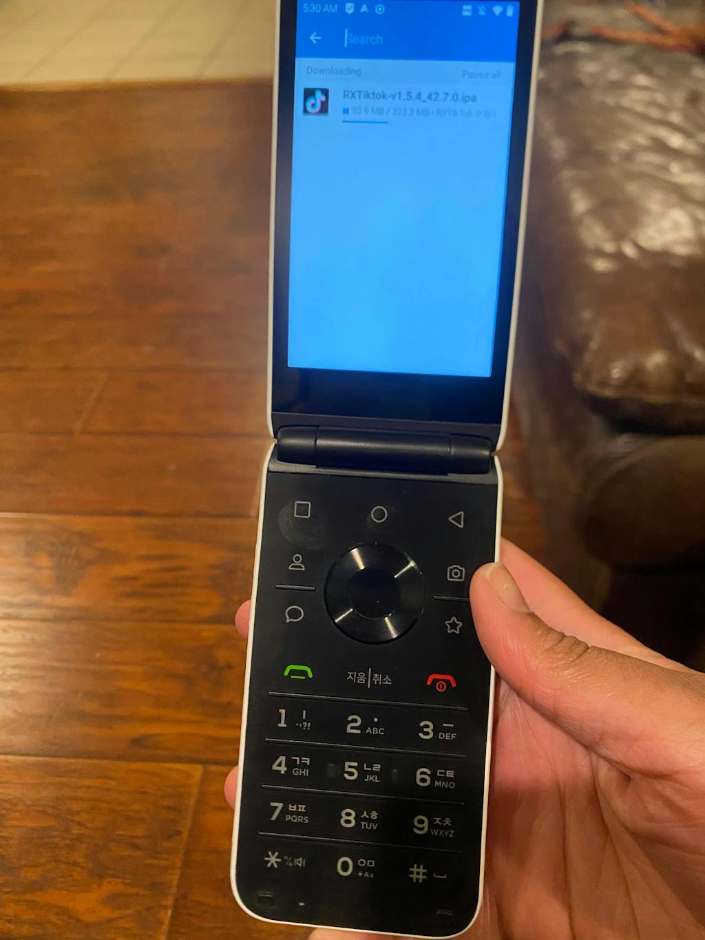 ALT MIVE Style Folder AT-M120 | Android 12 Flip Phone & Smartphone ...