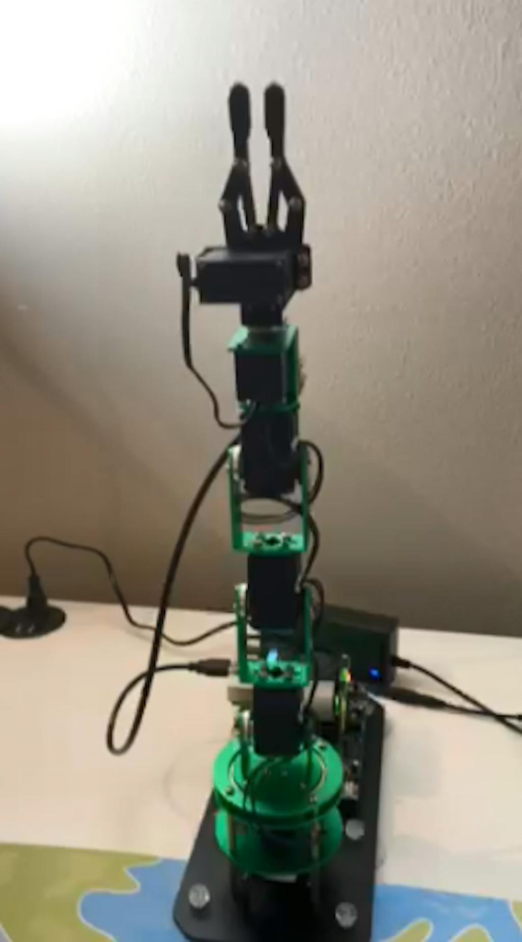 6DOF RaspebrryPi Robotic Arm with HD Camera Use ROS Python Programming