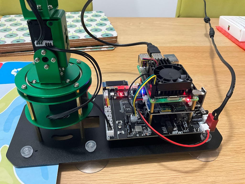 6DOF RaspebrryPi Robotic Arm with HD Camera Use ROS Python Programming