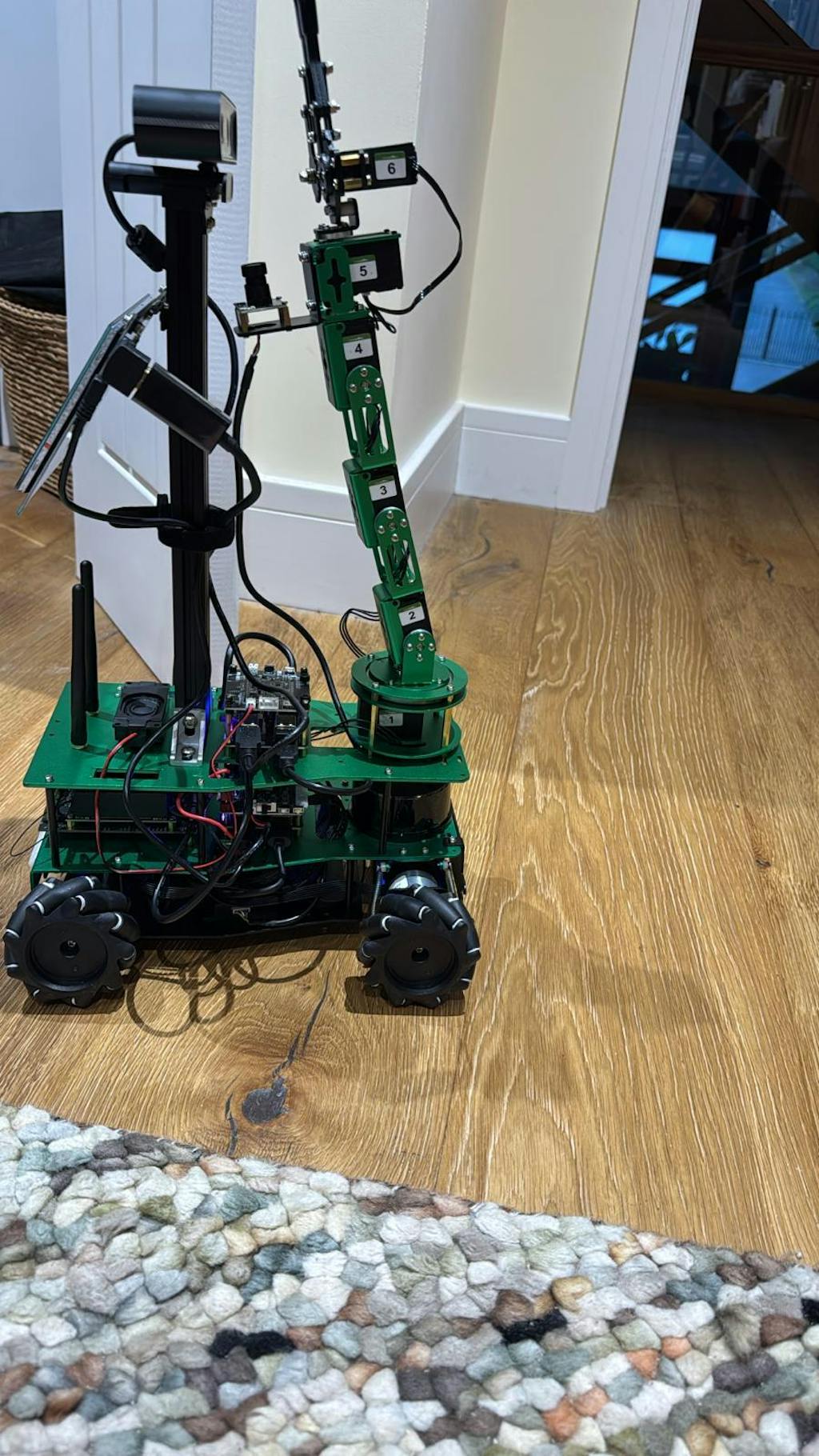 ROS Educational Robot with 6DOF Robotic Arm for RPi 5 NVIDIA Jetson