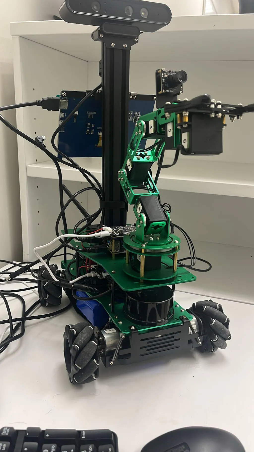 ROS Educational Robot with 6DOF Robotic Arm for RPi 5 NVIDIA Jetson