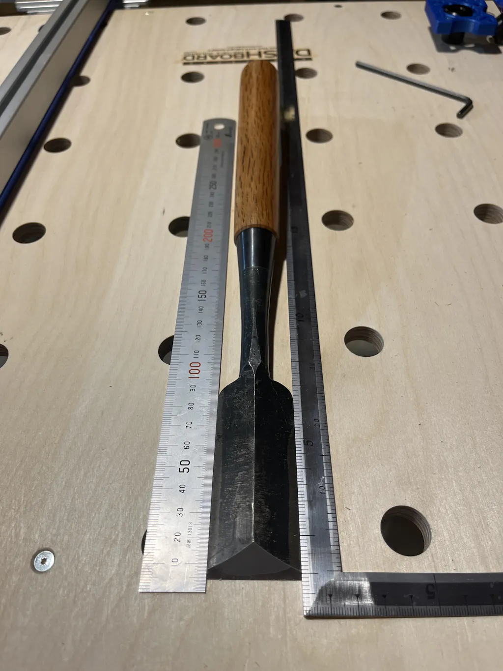 Iwazaki Dovetail Paring chisels (Usunomi) by Iwazaki Eisuke 岩崎永祐作 岩崎 鎬