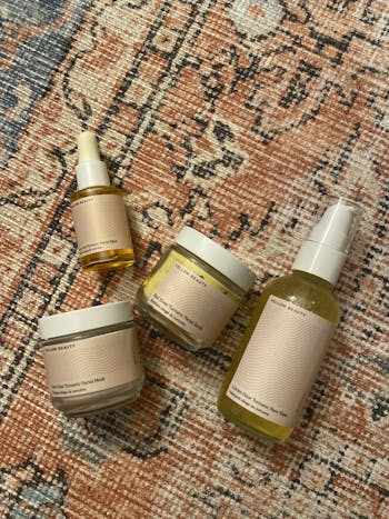 Yellow Beauty | Turmeric-Based Skincare