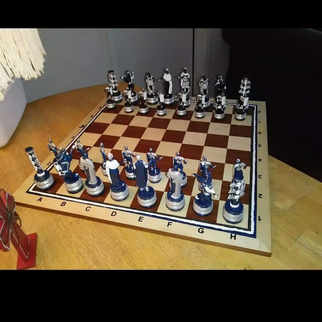Husaria Professional Staunton Tournament No. 4 Wooden Chess Game Set ...