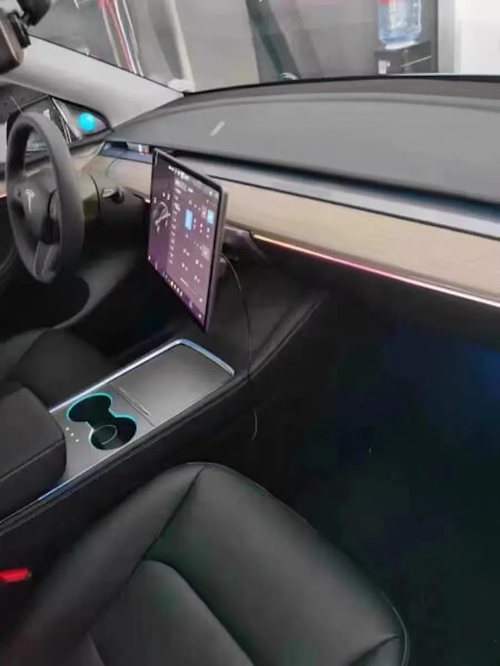 Swivel Rotating Screen Mount Bracket for Tesla Model 3 Y – Yeslak Tesla ...