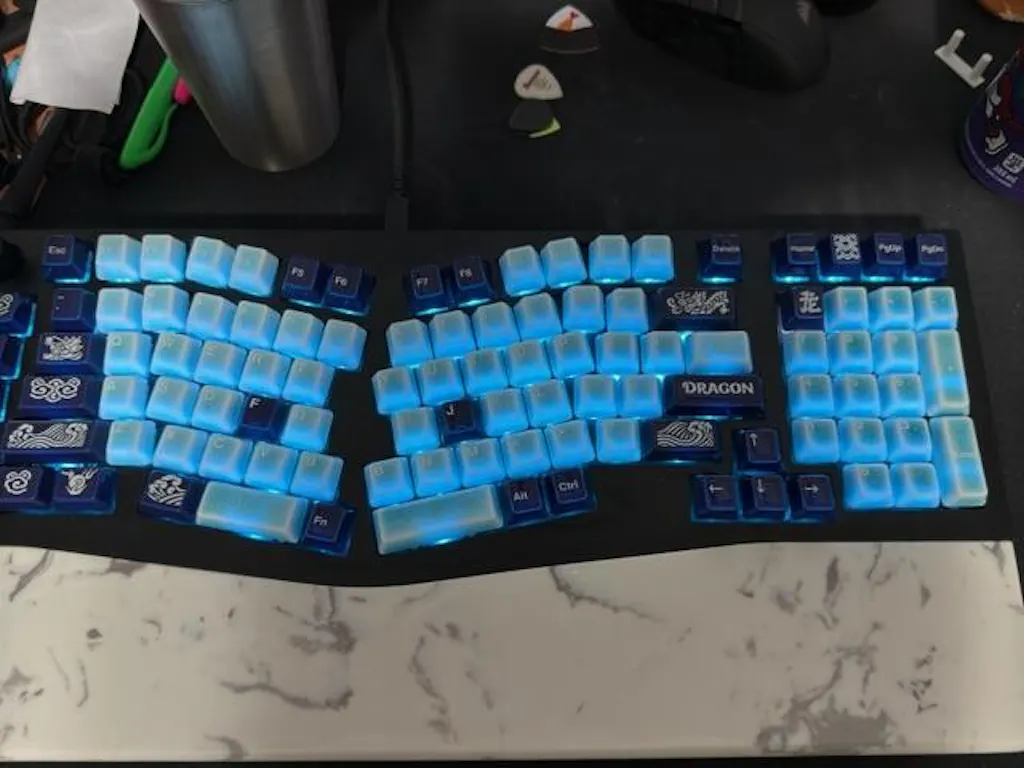 Alice Keyboard Wrist Rest Quarzt Stone Keychron | YesWristRest