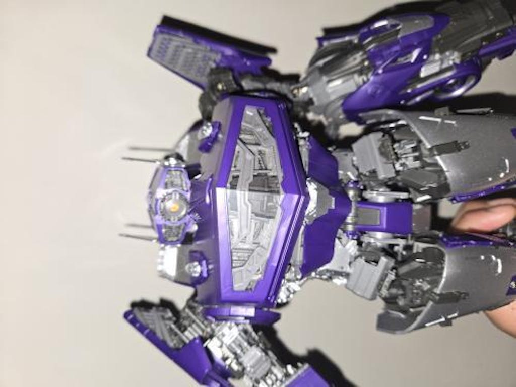 Transformers: Bumblebee - Shockwave Model Kit
