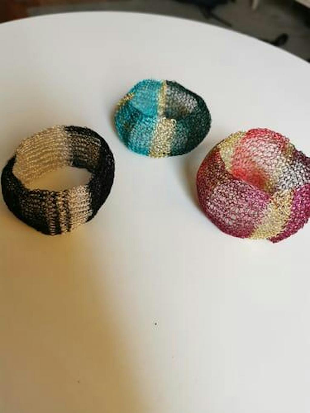 Triangle Bracelet wire crochet pattern - Yooladesign