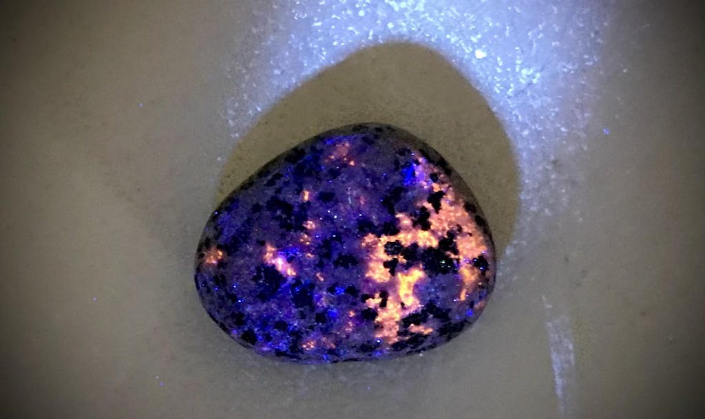 Hand Picked Yooperlite – Yooperlites