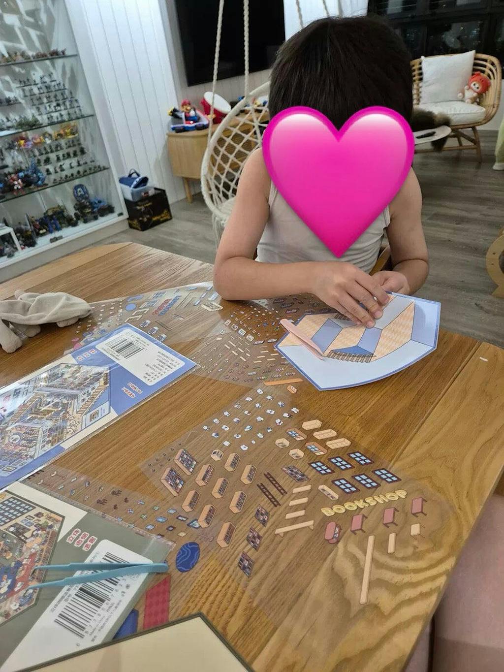 YYBB ART SHOP - Handpicked with an artist's eye.