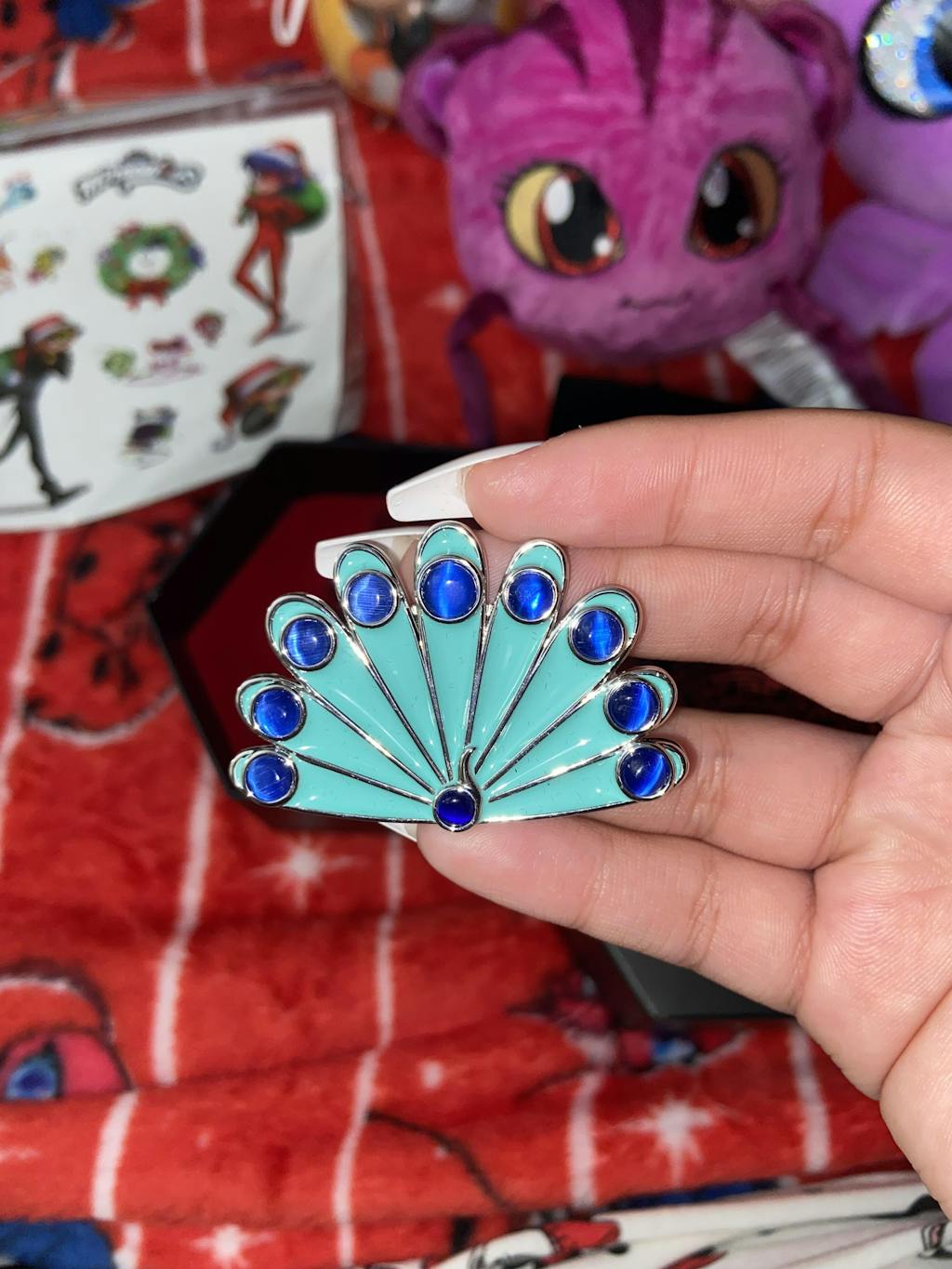 Miraculous Peacock Camouflage Brooch | Zag Store