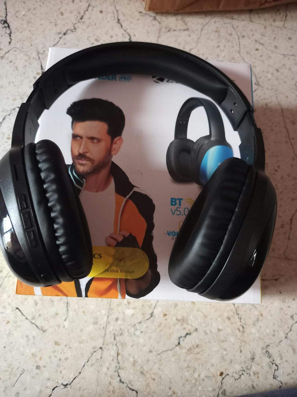 Zeb-Thunder Pro Wireless Headphone With Built-In Mic