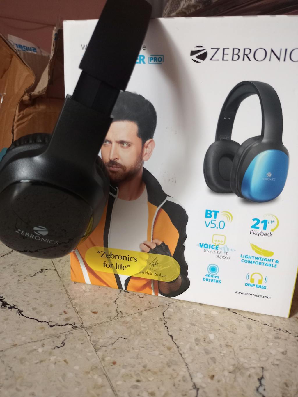 Zeb-Thunder Pro Wireless Headphone With Built-In Mic – Zebronics