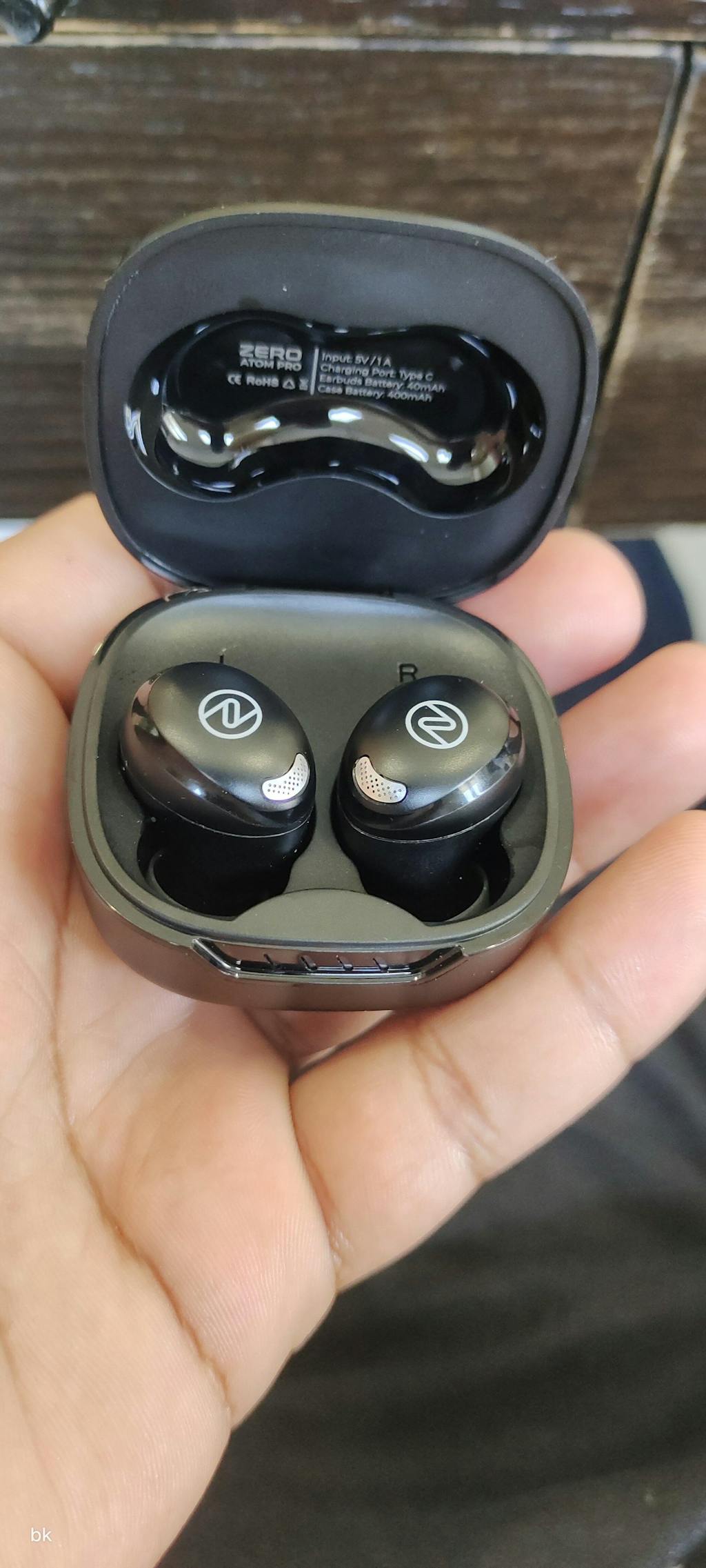 Atom Pro Earbuds
