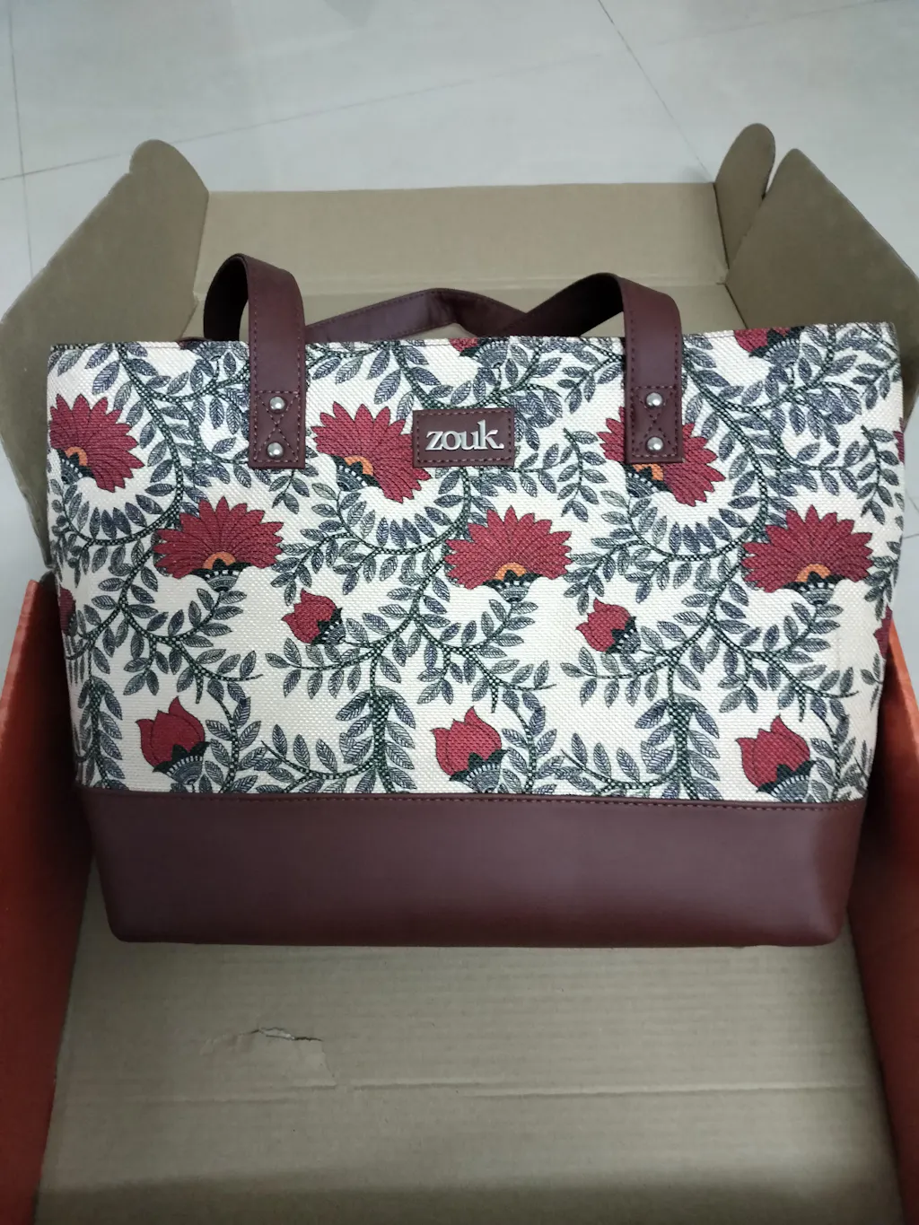 Kutch Gamthi Book Tote