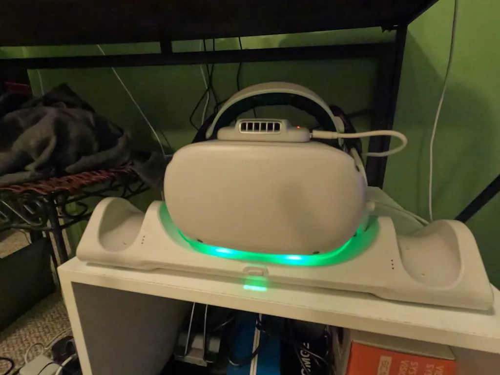 ZyberVR Oculus Quest 2 Charger for Headset and Controllers Charging